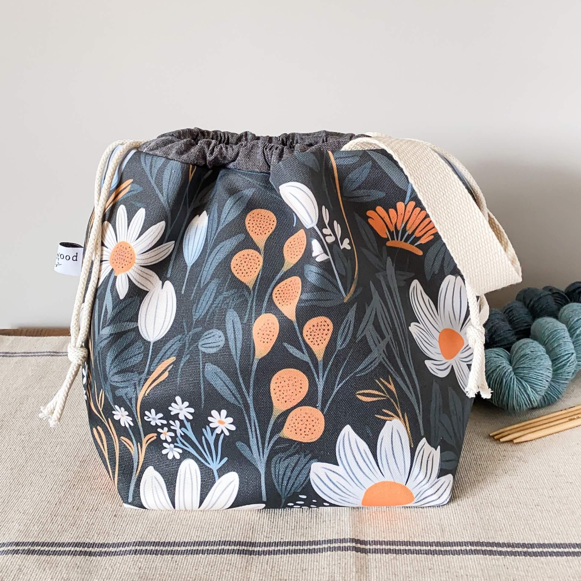 Eldenwood Craft | handmade project bags & hand dyed yarn