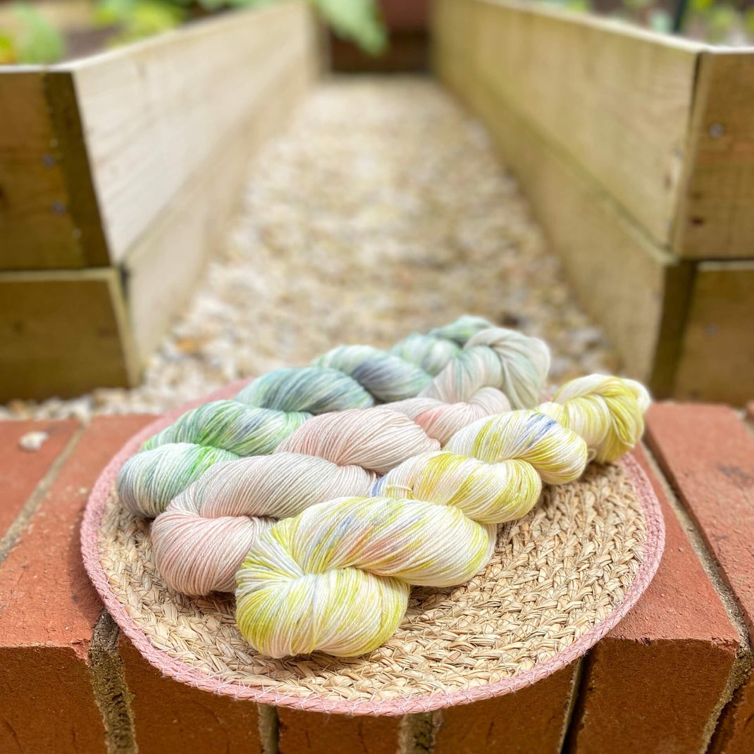 Eldenwood Craft | beautiful handmade project bags and hand dyed yarn